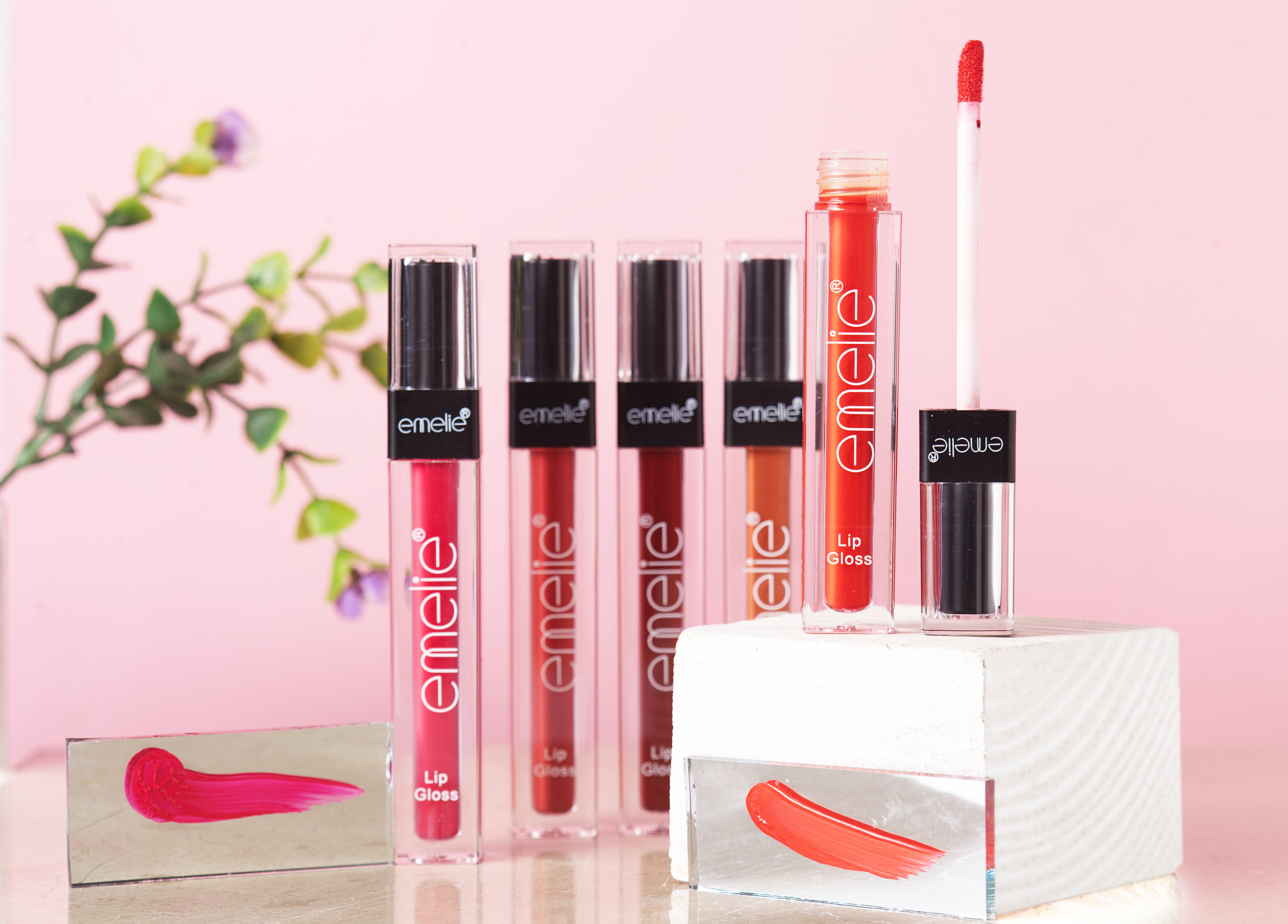 Emelie Lipgloss – GB Cosmetics
